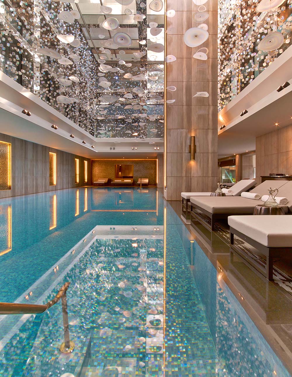 A really spacious and unique spa at Raffles Istanbul - Prix Villegiature